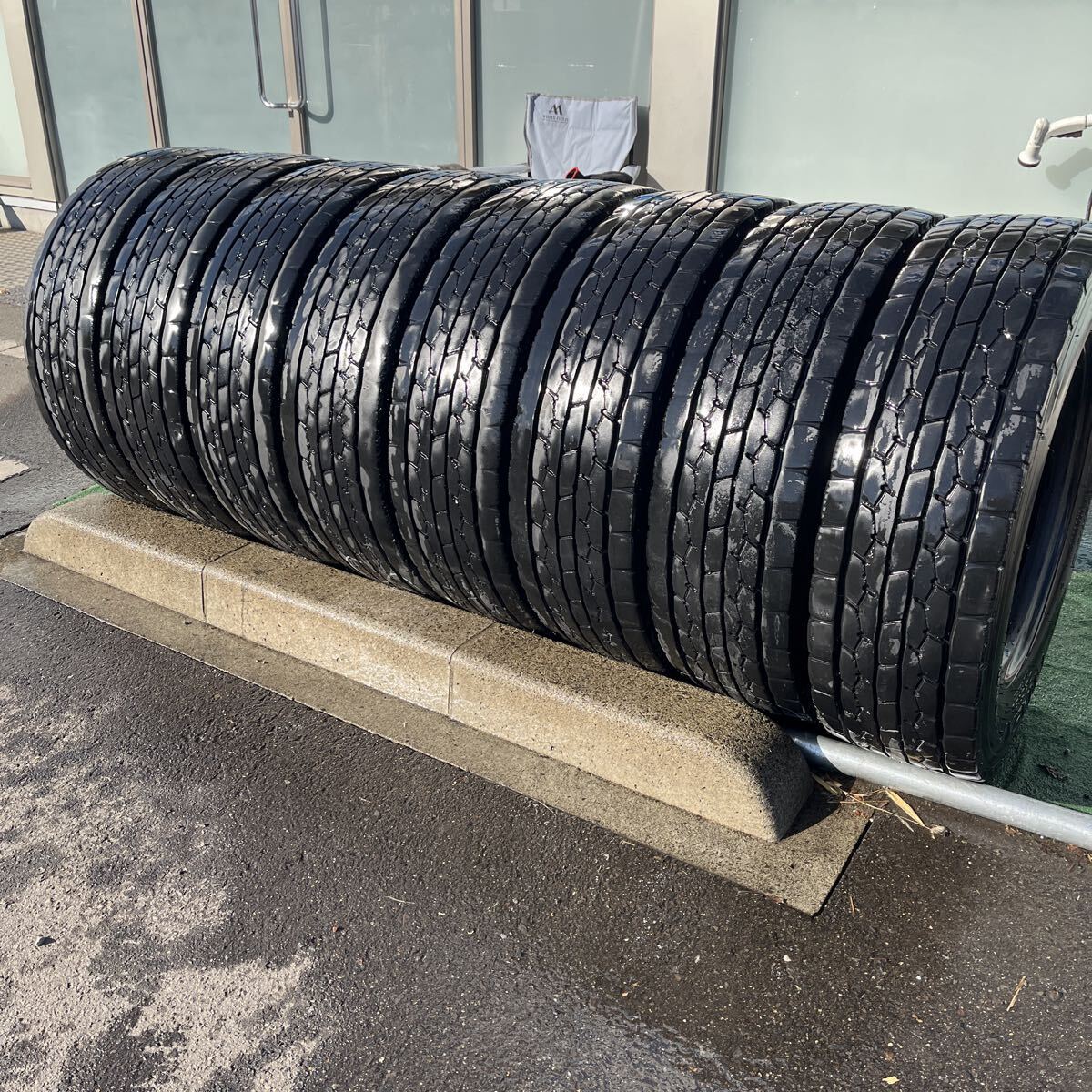 245/70R19.5 DUNLOP, SP688 中古ミックスタイヤ 激安美品 8本セット:62,500円